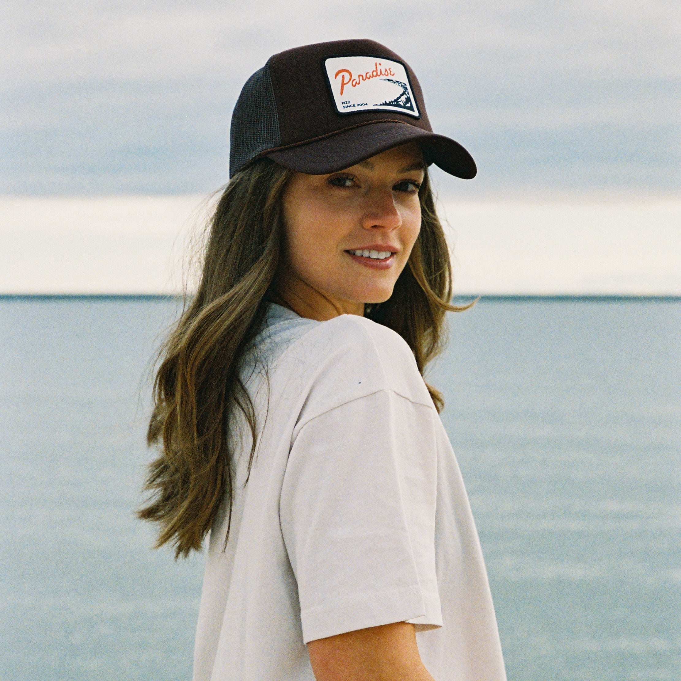 PARADISE TRUCKER HAT – M22
