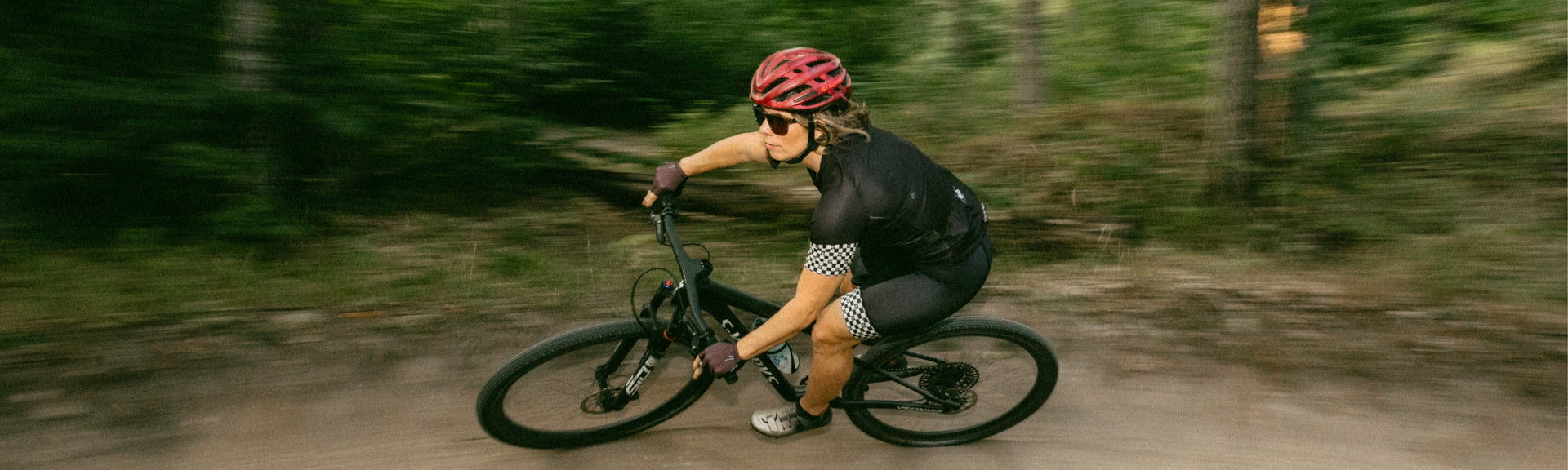 Womens Activewear – M22